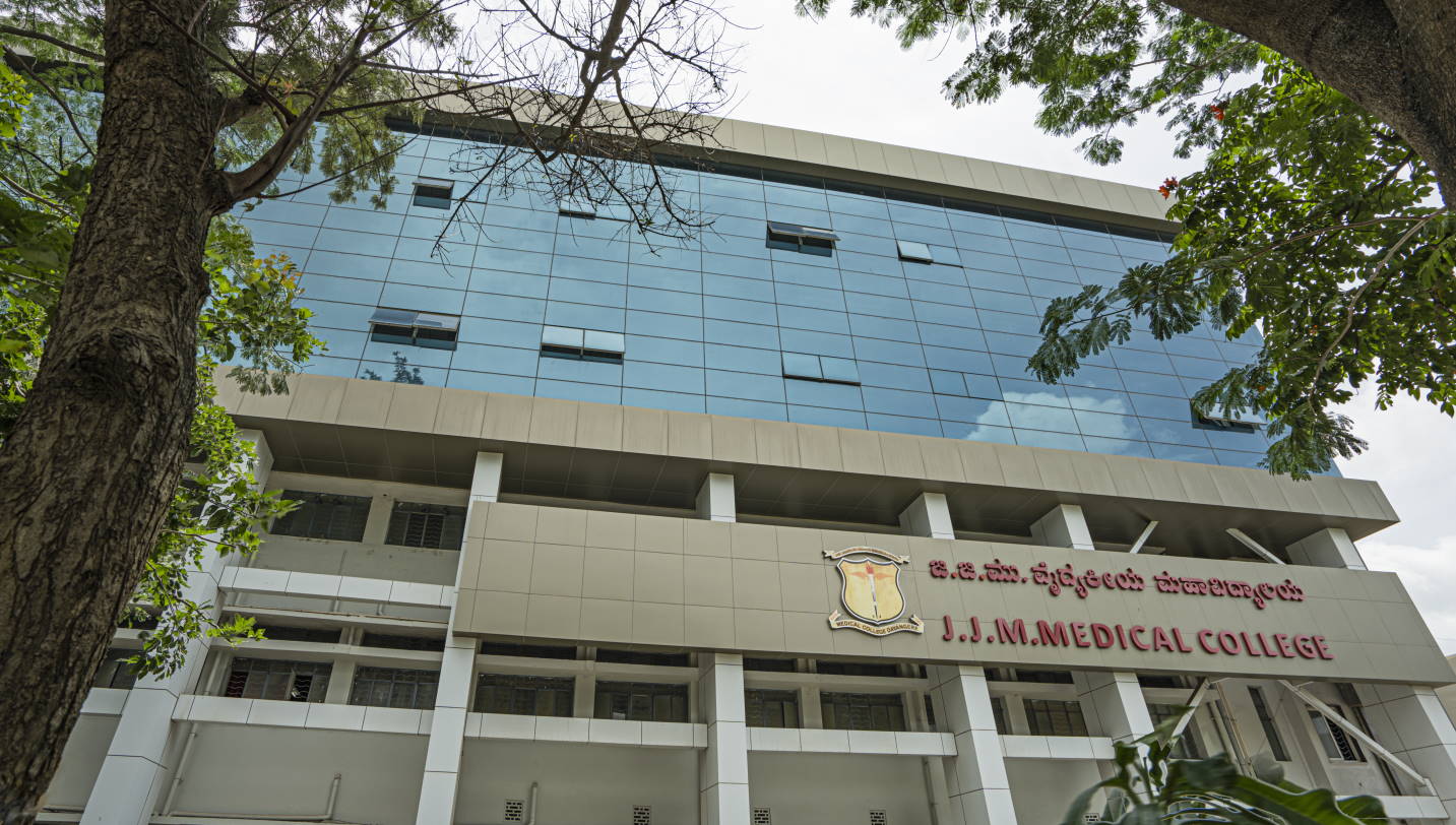 JJM Medical College, Davanagere Installs SGG Evo Solar Control Glass