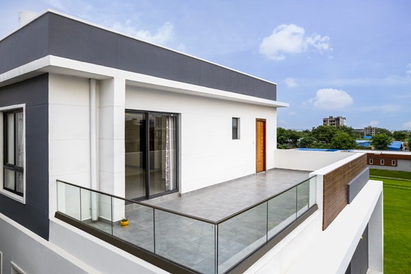 Premium Hardware Solutions for Glass | Saint-Gobain Glass