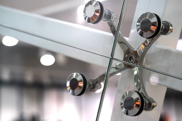 Premium Hardware Solutions for Glass | Saint-Gobain Glass