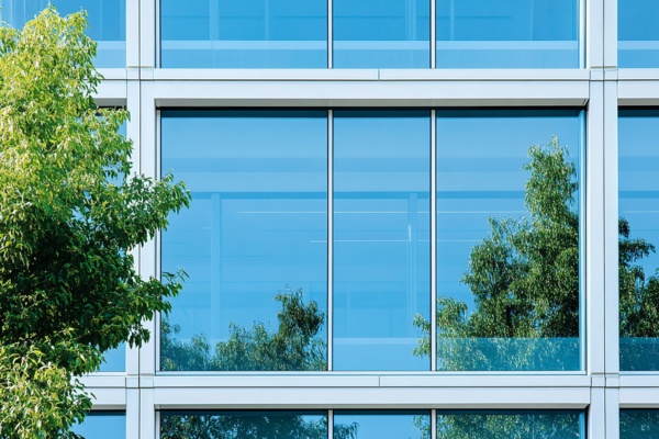 Insulated Glass Technology and its Applications