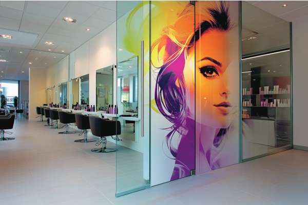 Gleaming Interiors: Crafting Elegant Salons With Saint-Gobain Mirror Glass